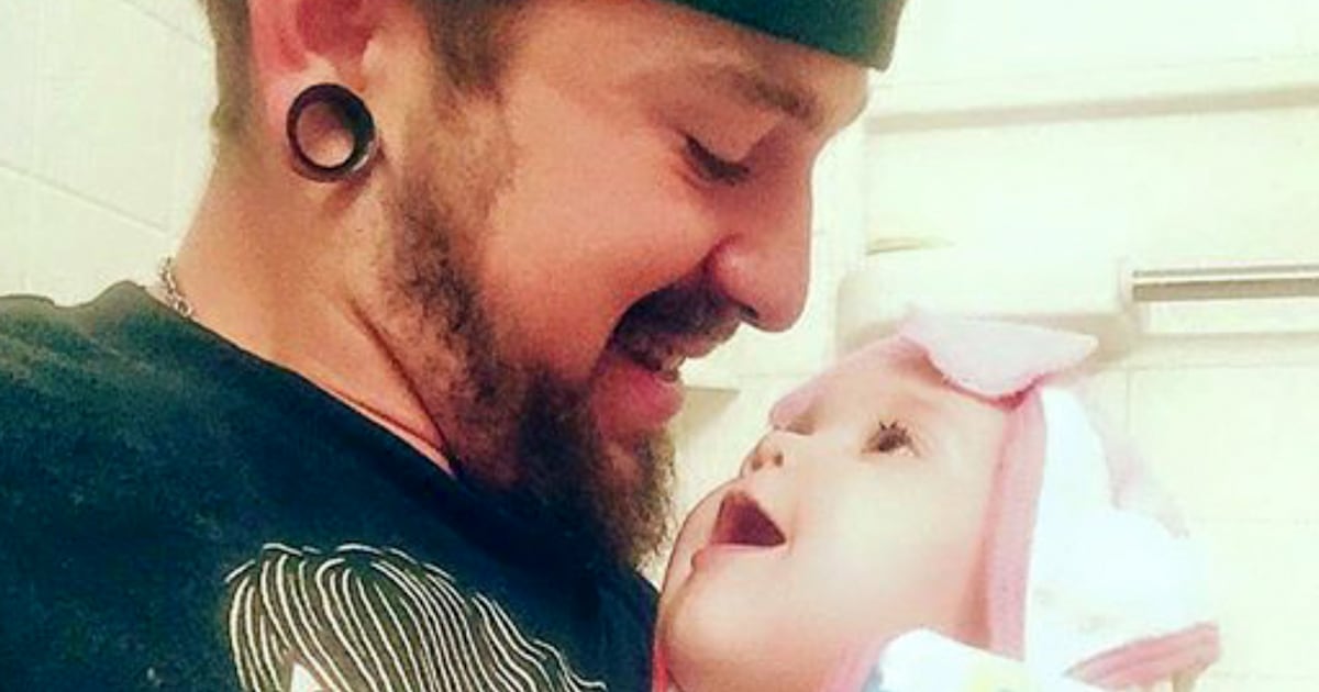 Young single dad’s moving Facebook posts go viral!