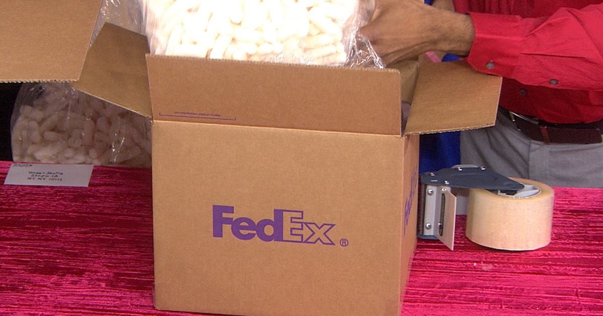 Easy packing tips for gifts and a holiday surprise for kids at St. Jude
