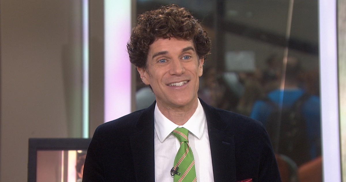 How to mind your manners this holiday season