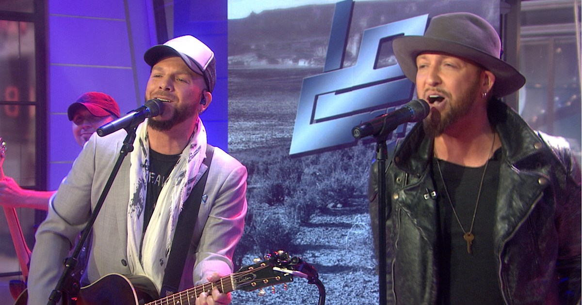 Locash performs hit single ‘I Love This Life’