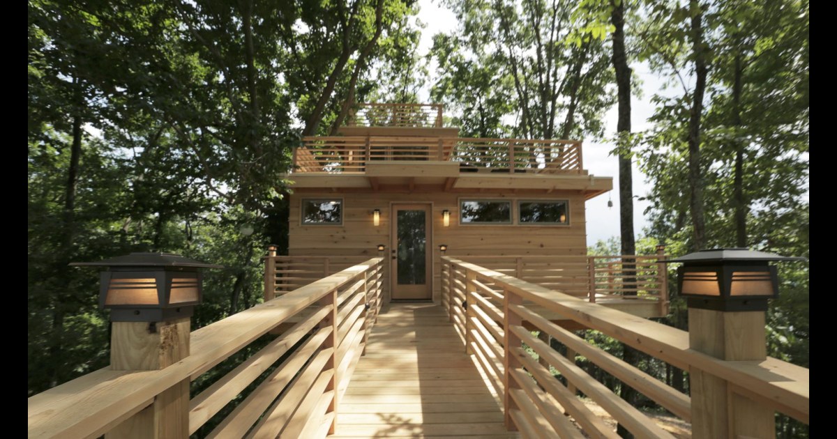 See inside a Frank Lloyd Wright-inspired treehouse