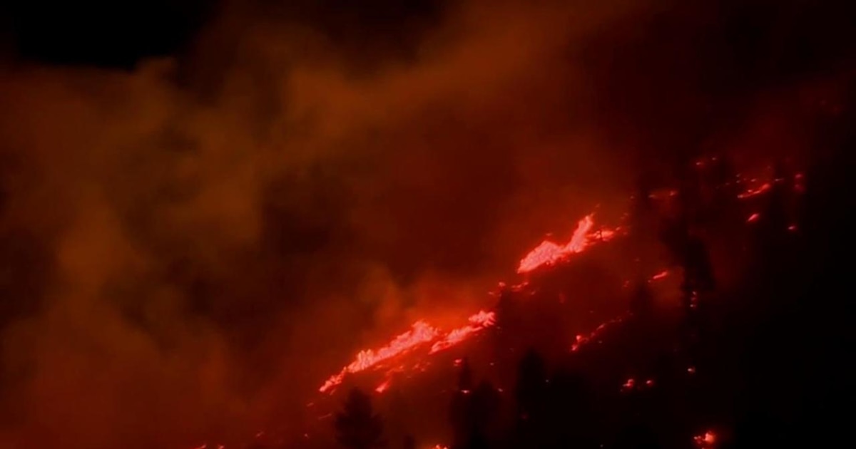 Nevada wildfires destroys 22 homes, forces hundreds of evacuations