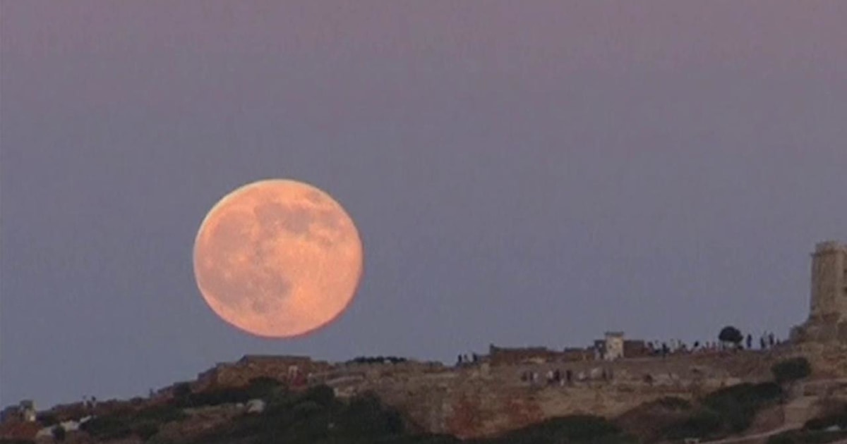 Bad moon rising? Here’s why hospitals see a full moon as an ominous sign