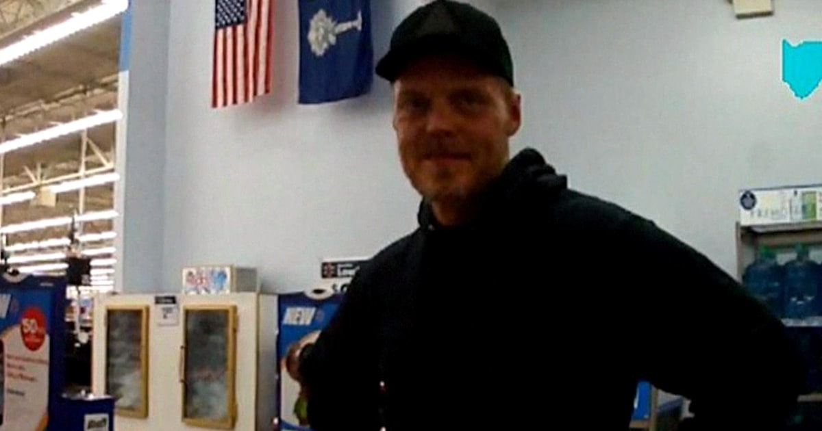 Escaped South Carolina inmate suspected of stabbing officer