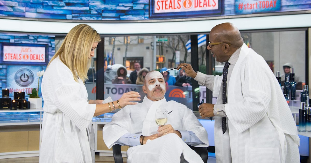 Luxor Linens robes, Dayna Decker candles: Steals and Deals to relax and ...