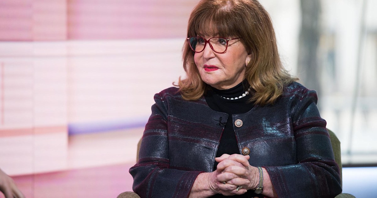 Sally Jessy Raphael reveals the origin of her trademark red glasses