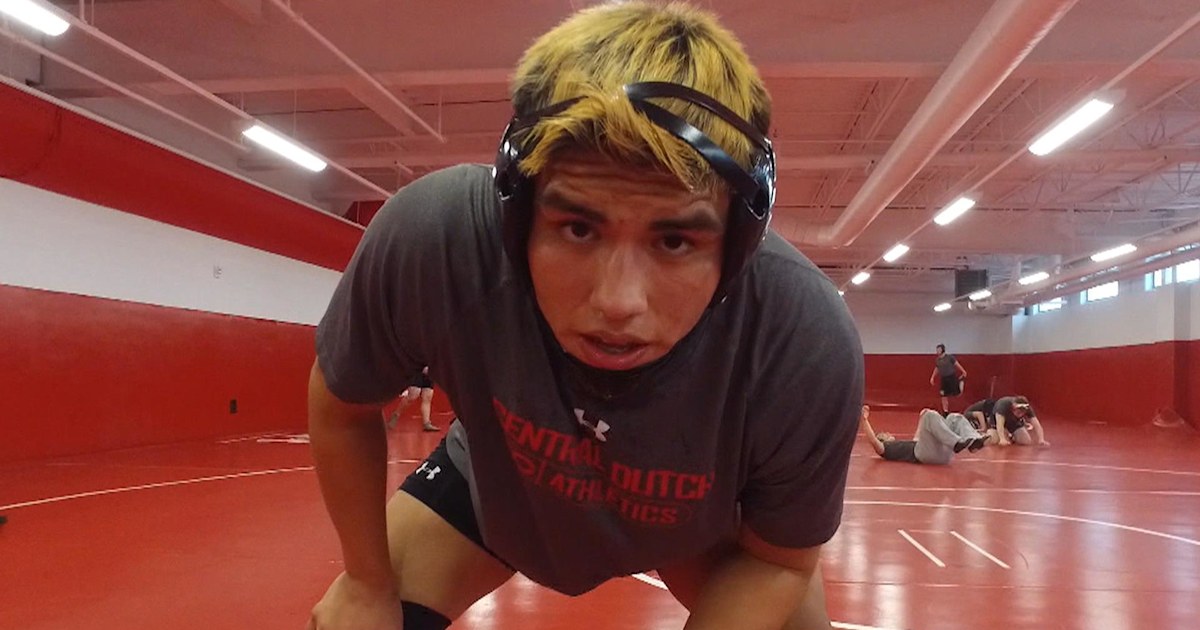Once-homeless ‘punk’ finds his place on the wrestling mat