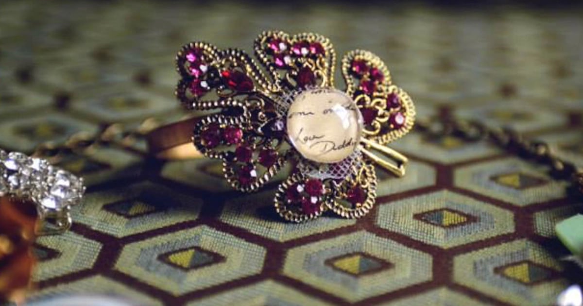 See how this jewelry is made out of love letters