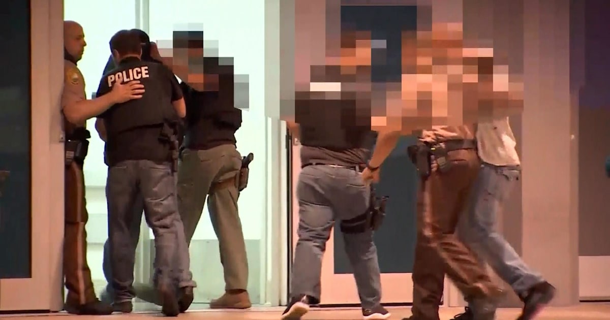 2 police officers wounded in ‘ambush-style’ shooting