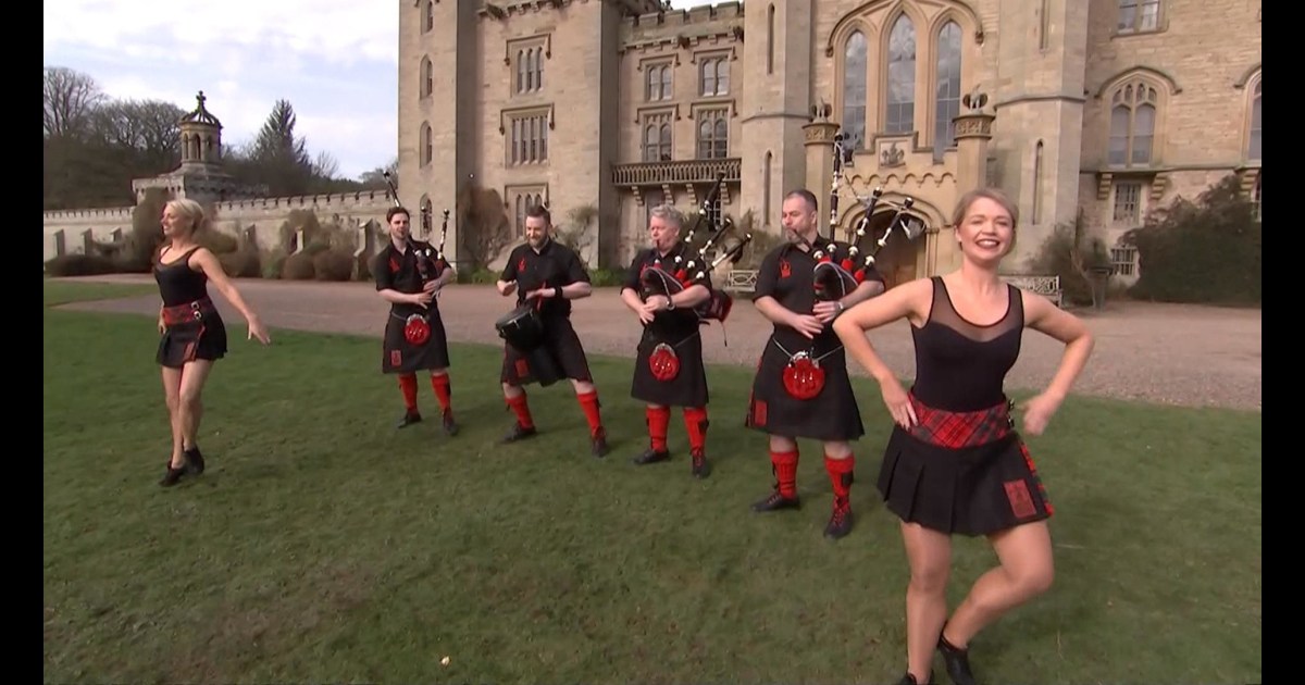 Watch the Red Hot Chili Pipers play bagpipes live in Scotland