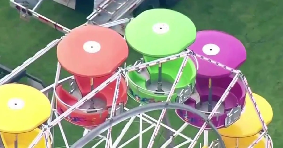 Ferris wheel accident injures 3 in Washington state