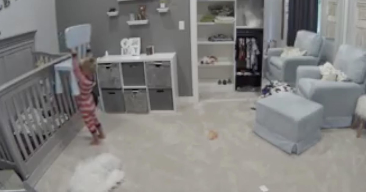 Watch this toddler masterfully free his brother from crib