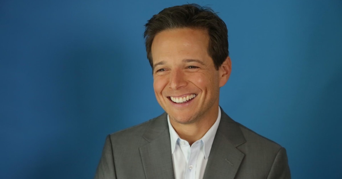 Watch Scott Wolf reminisce about ‘Party of Five’ 2 decades later