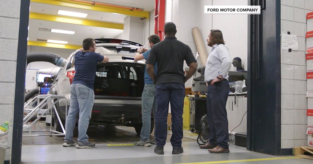 Ford works to fix carbon monoxide problem in Explorer police cruisers