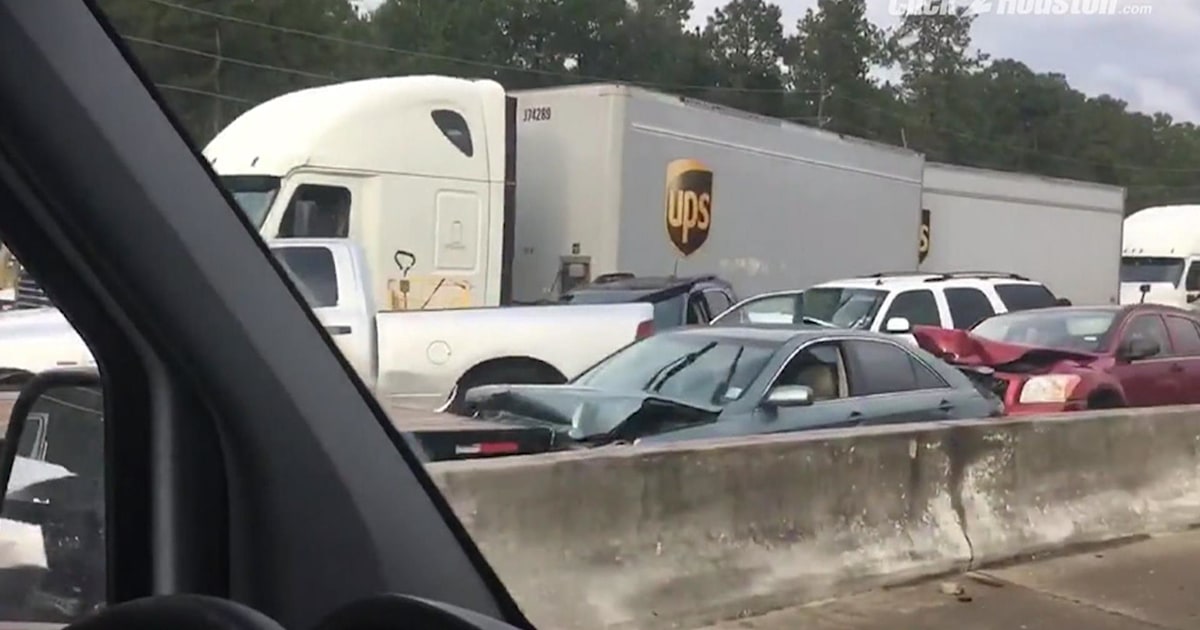 More than 30 injured in multi-car pileup in Texas