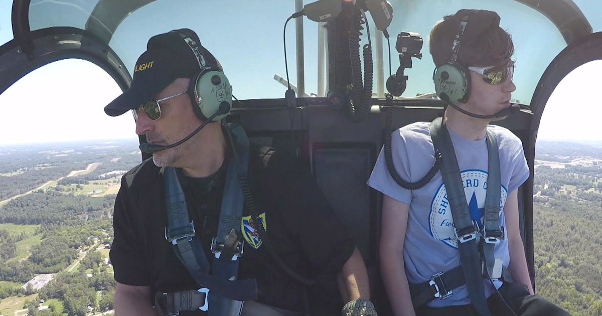 This helicopter pilot is flying high (even in a wheelchair)