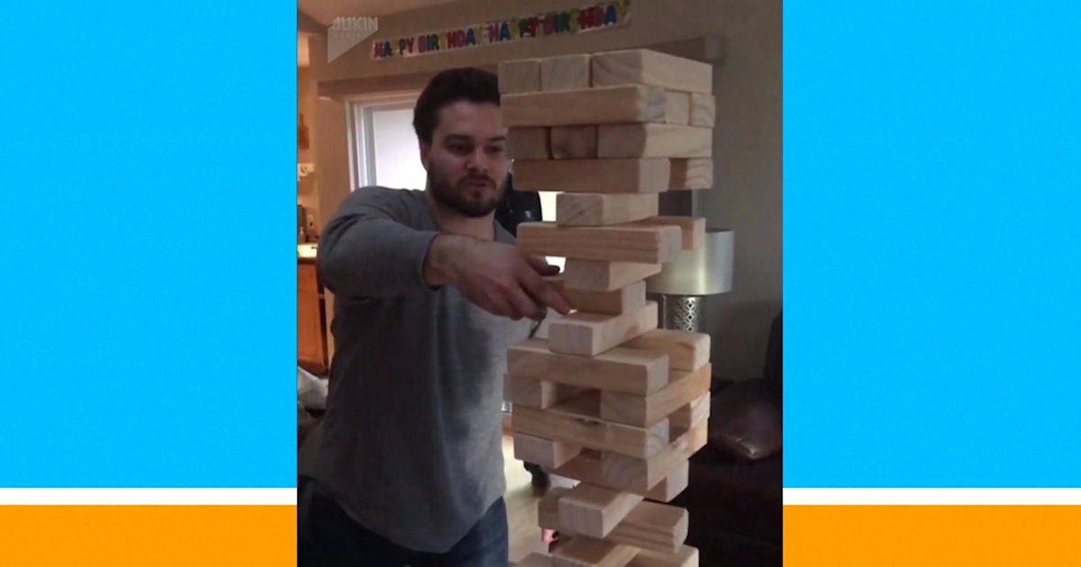 Watch this Jenga player pull off an amazing move