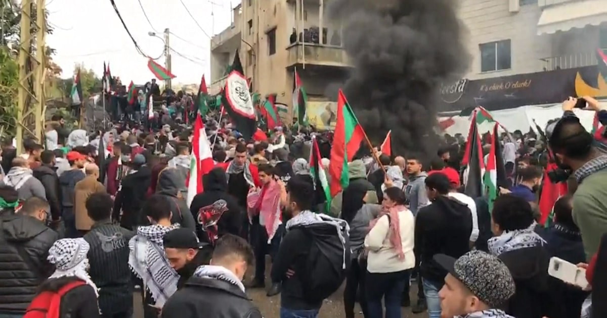 Protests erupt outside US Embassy in Lebanon