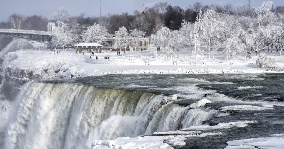 Massive winter storm looms for East Coast as cold snap intensifies