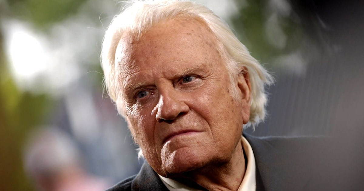 Tributes pour in to remember Rev. Billy Graham