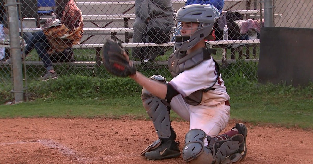 One-armed baseball player is unstoppable on and off the field