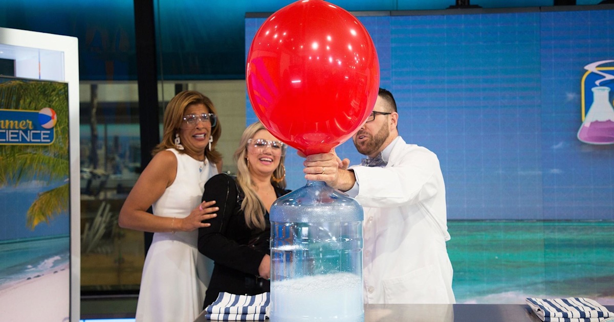 ‘Mr. Science’ Jason Lindsey shows how to make a bubble snake