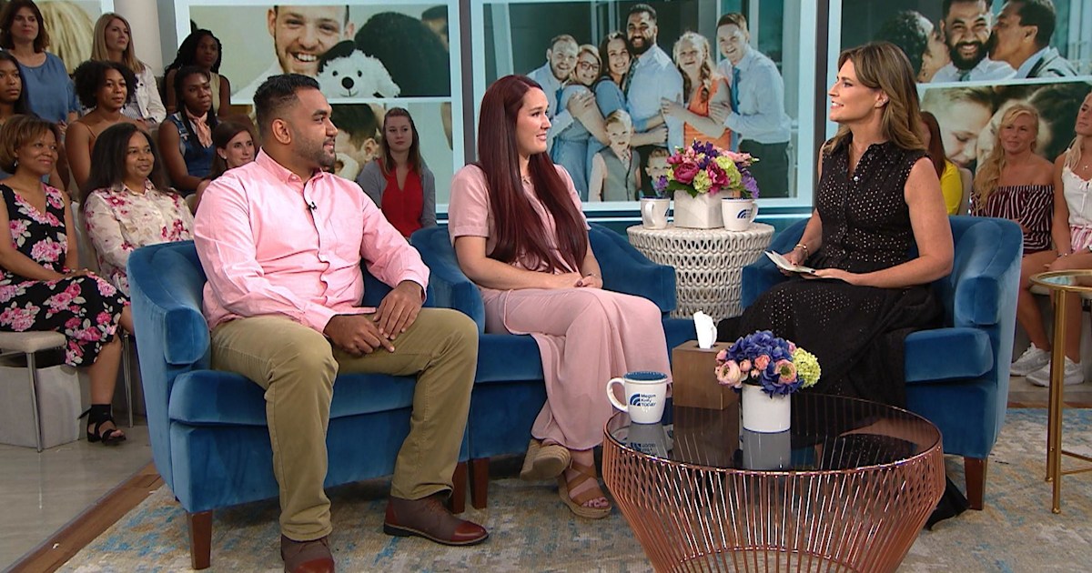 ‘These are our babies’: Meet the couple that adopted 6 foster siblings