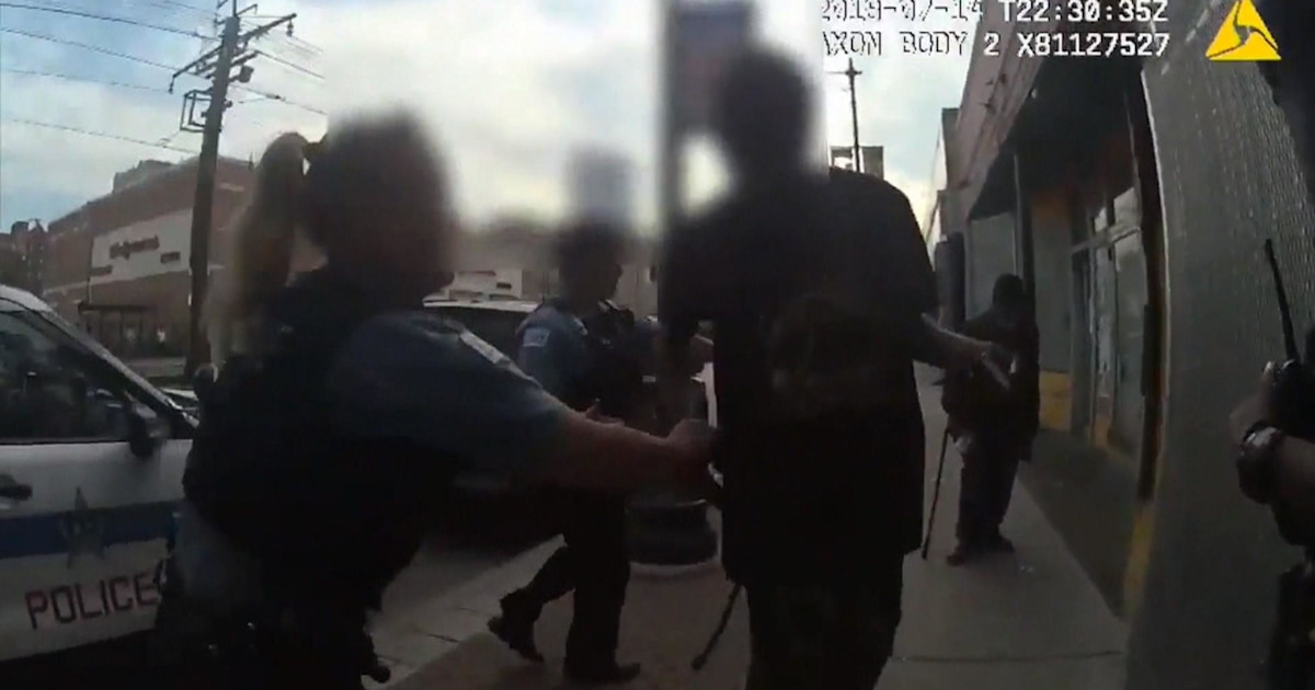 Chicago police release body cam video of police-involved shooting