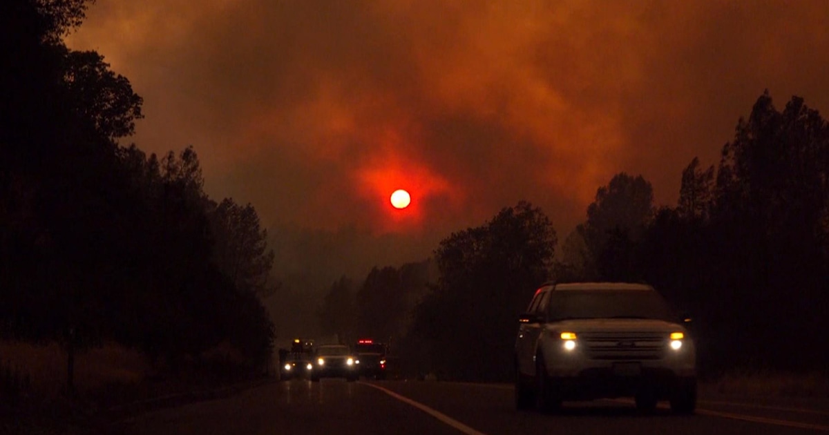 Carr Fire: Death toll in dangerous blaze rises to 8
