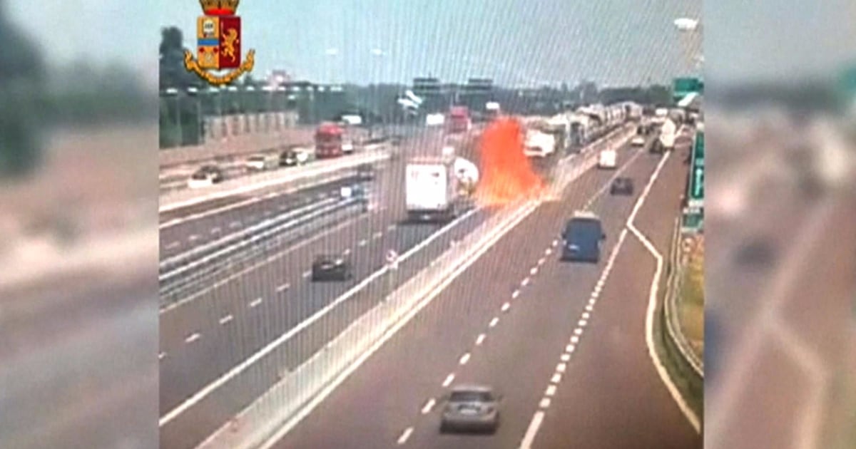 Deadly truck explosion caught on camera