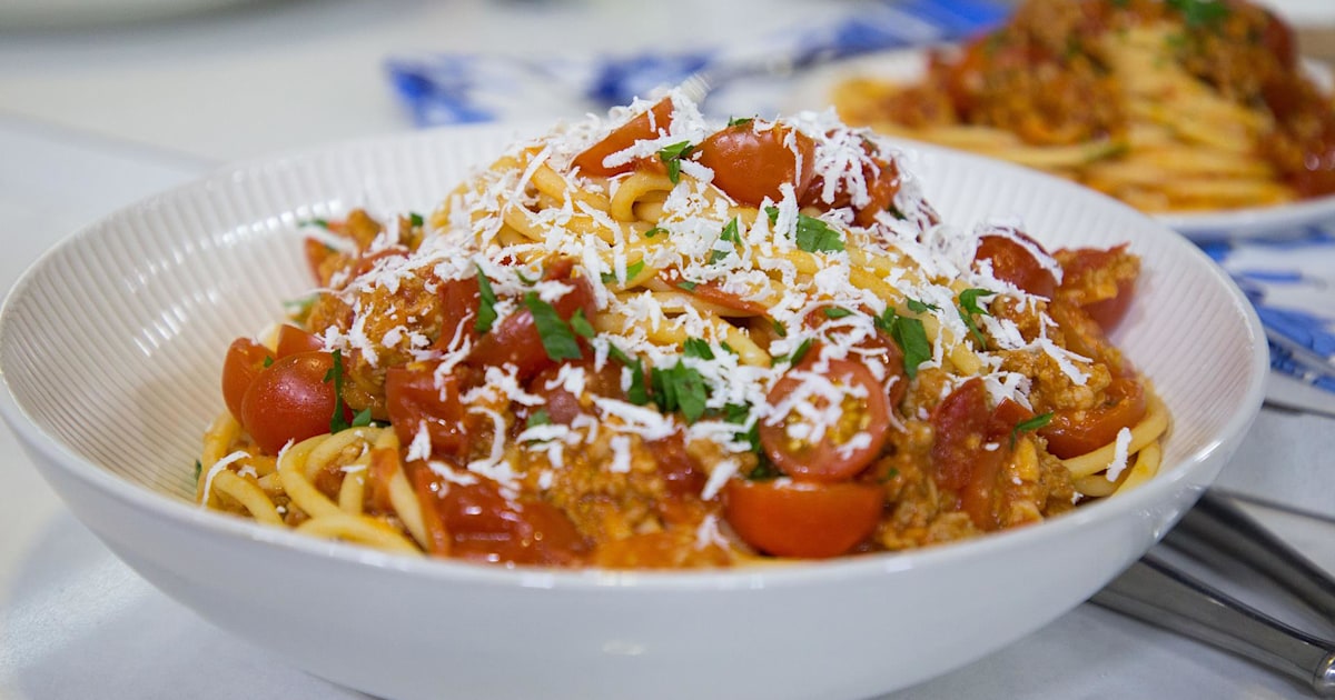 Chef Ashton Keefe makes a delicious sausage bucatini