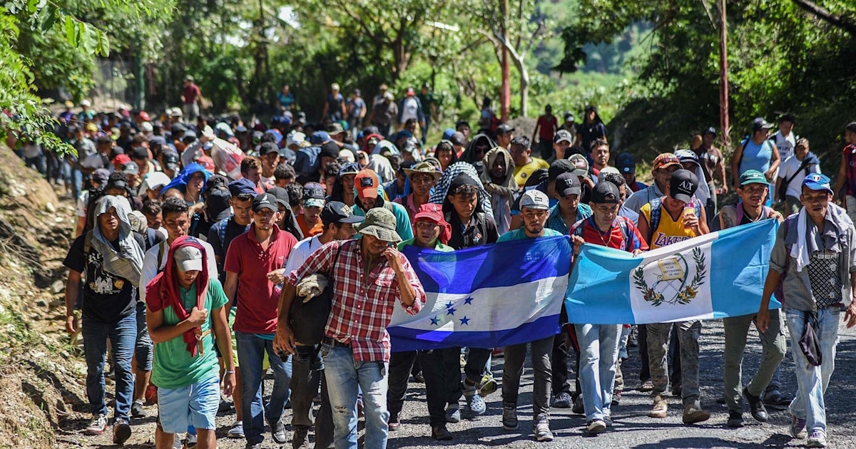 Migrant caravan: Is border battle a political win for Trump?