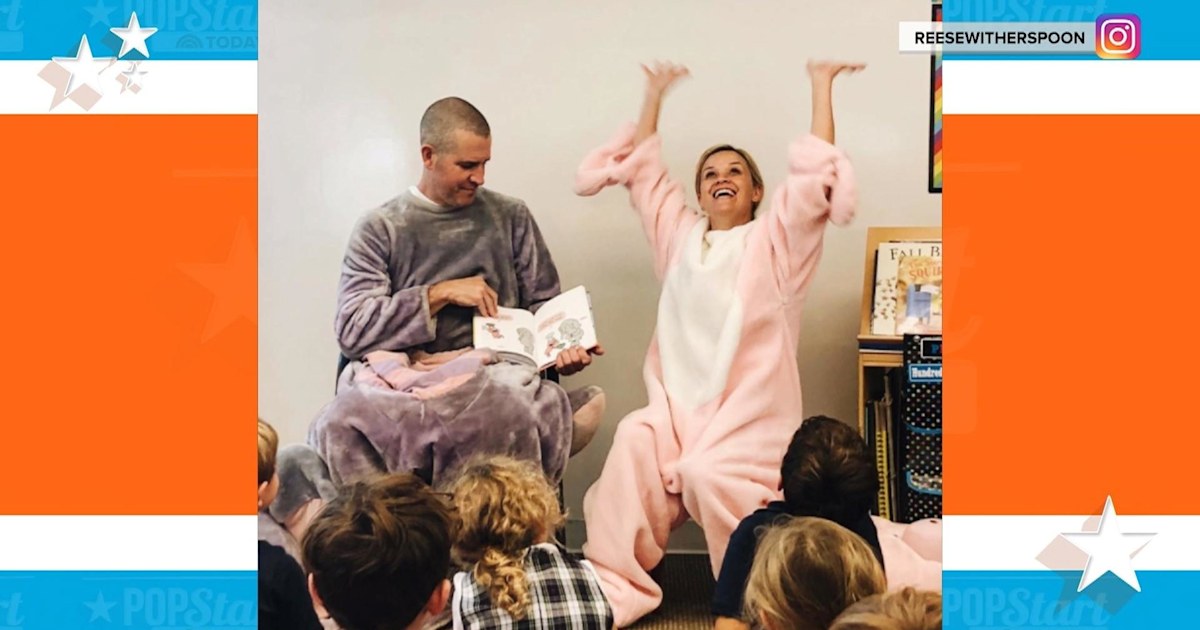 Reese Witherspoon dressed as a pig in visit to son’s class