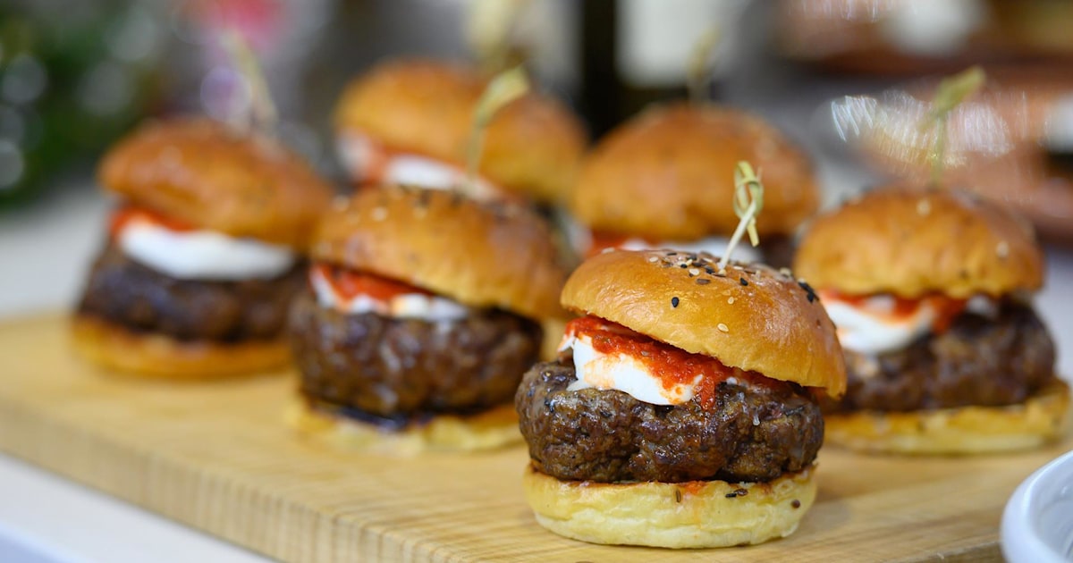 Ryan Hardy makes a tasty weeknight burger