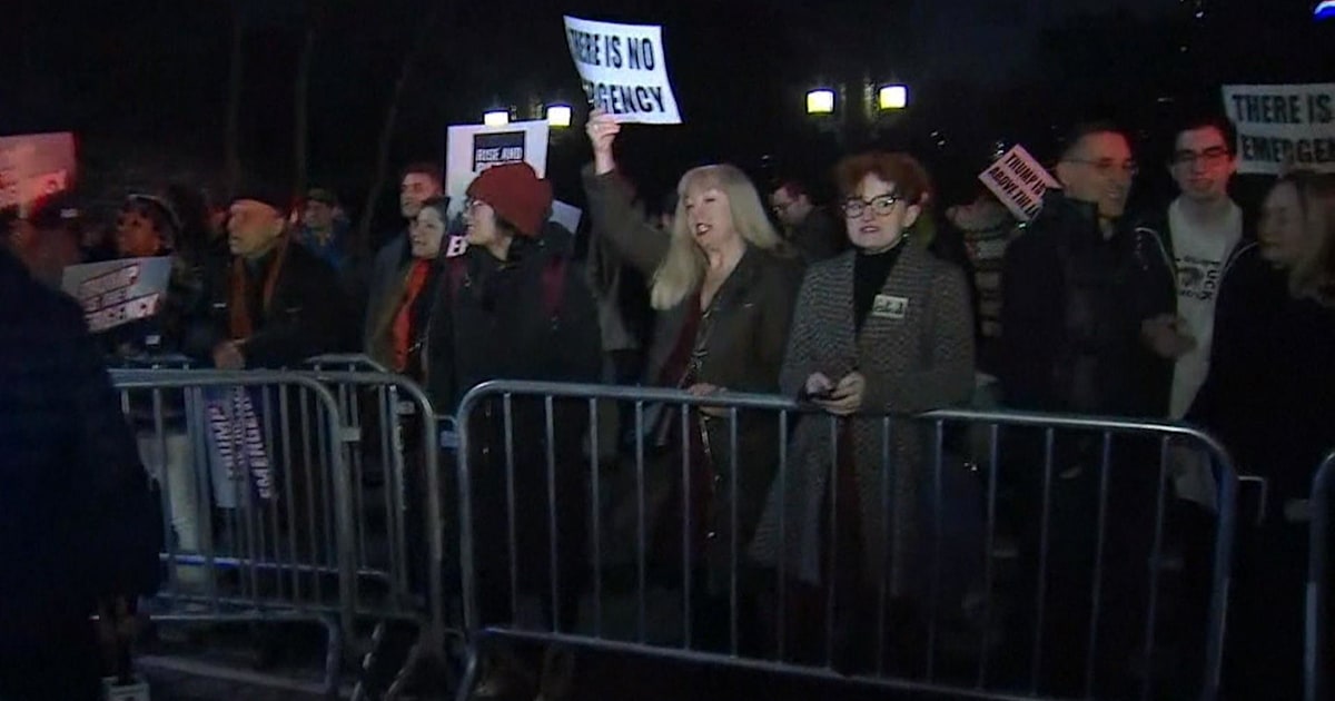 Anti-border wall protest escalate across US