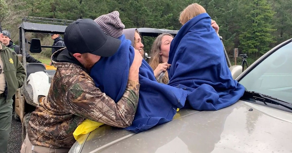 Missing sisters safe found alive in California forest after 2 days