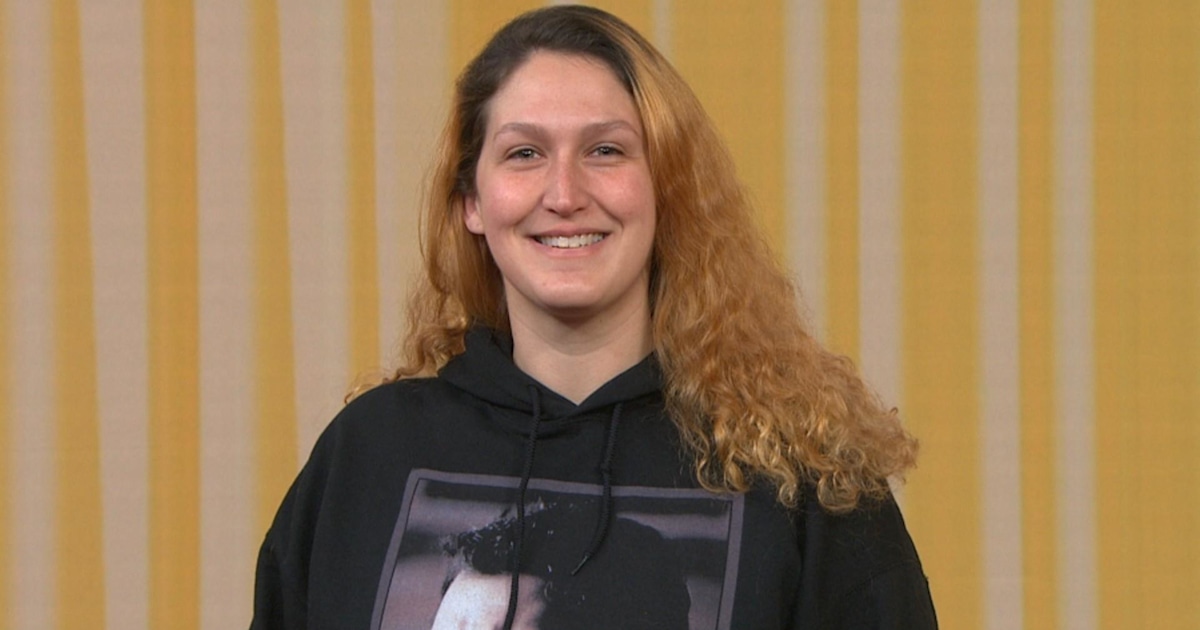 Ambush Makeover: Mom of 2 totally shocked by her new look