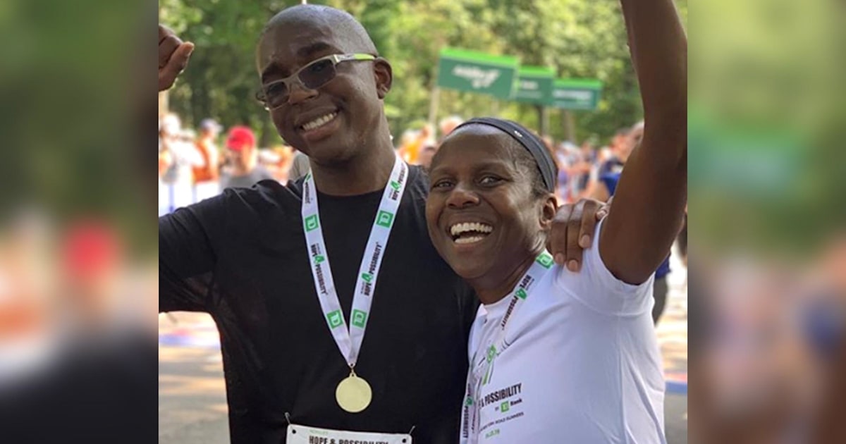 Al Roker surprises wife and son with medals after 4-mile race