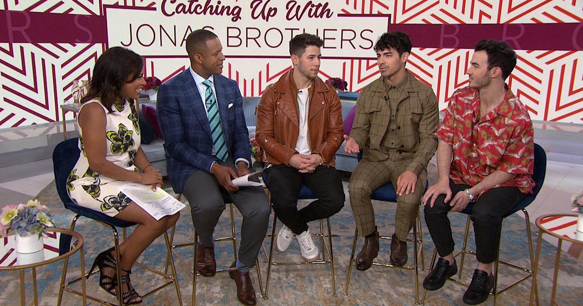 Jonas Brothers dish on family, wives and purity rings