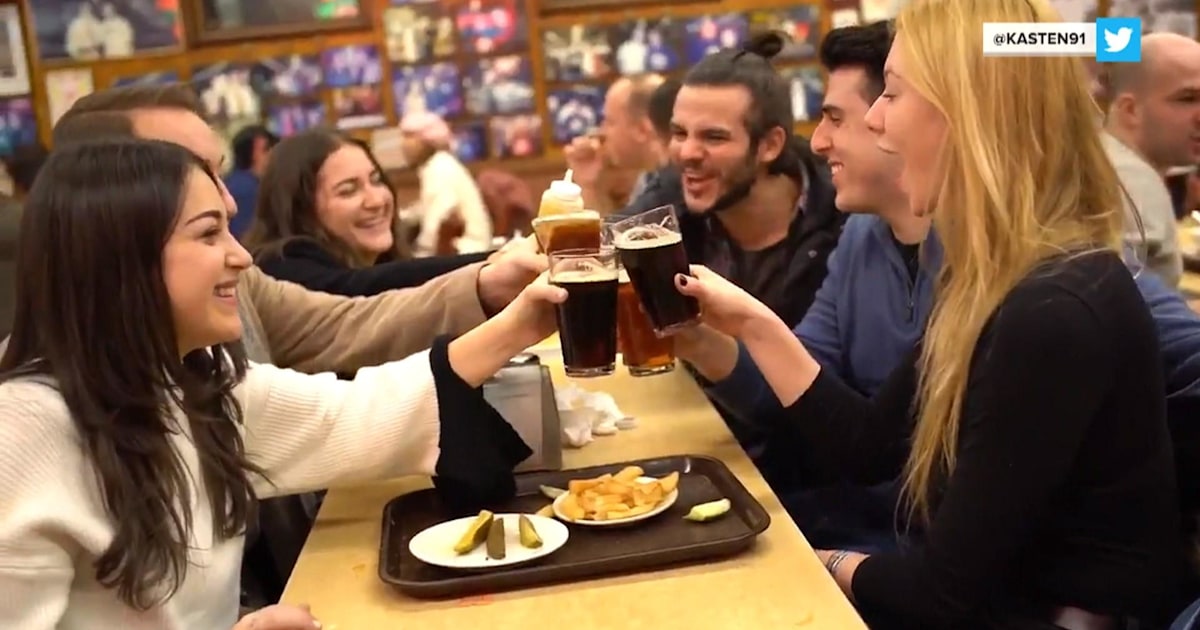 Couple re-creates ‘SNL’ credits to introduce their wedding party