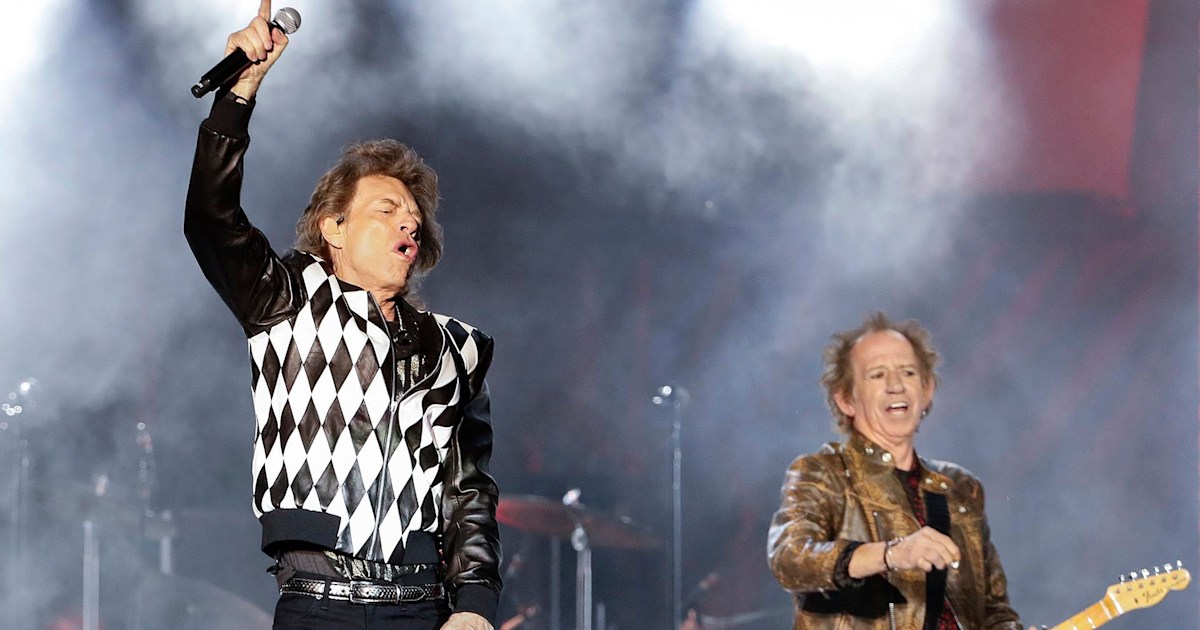 Mick Jagger makes triumphant return to stage after heart surgery