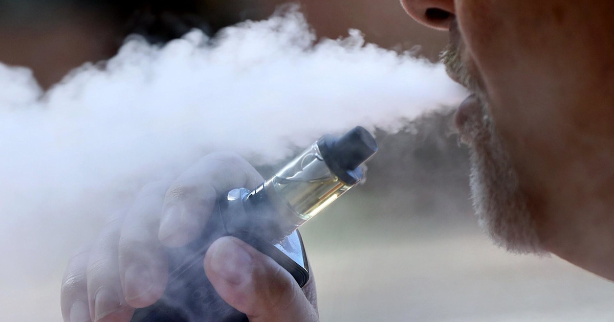 CDC says stop vaping as mystery lung illnesses rise
