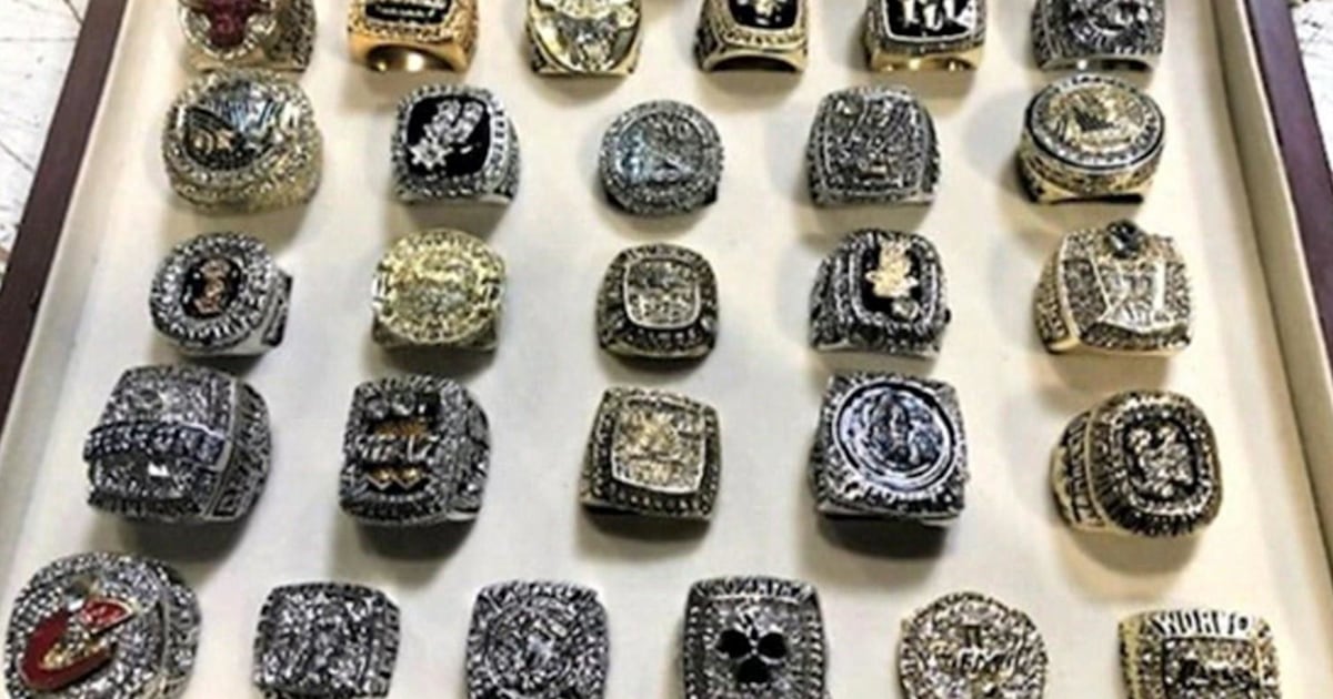 2 dozen fake NBA championship rings seized at LAX