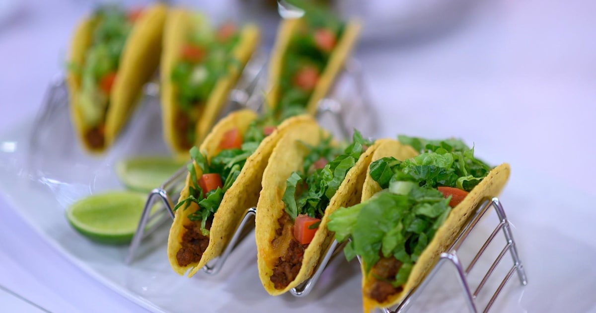 Broccoli and cheese soup, slow cooker beef tacos: Skinnytaste meal planning