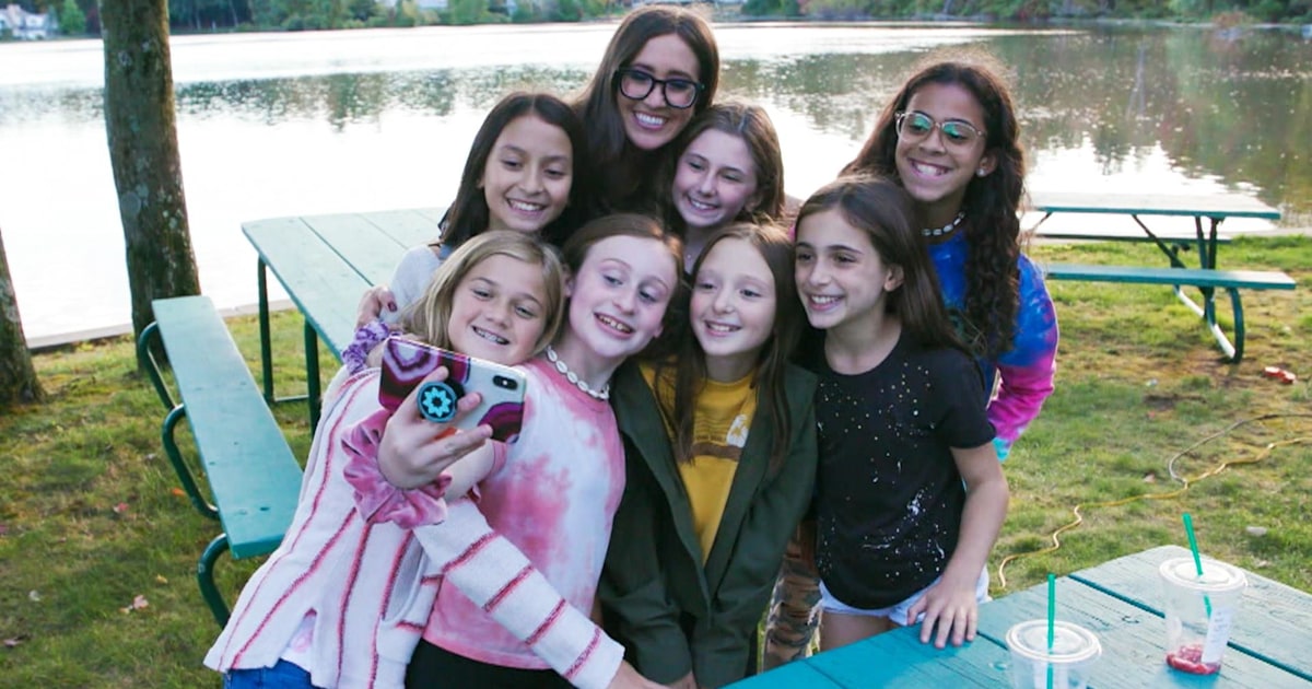 What is a VSCO girl? Learn about the trend dominating teen fashion