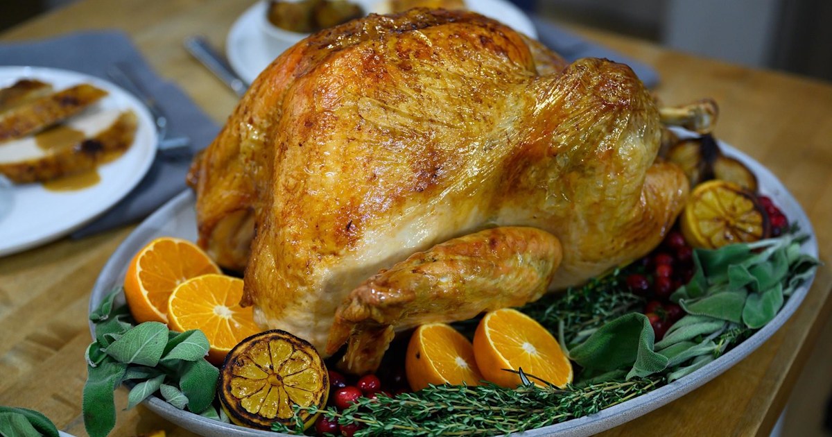 Tips to fix lumpy gravy, soggy stuffing and more Thanksgiving mishaps