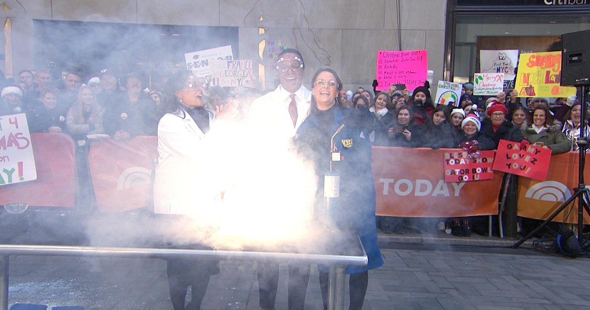 Watch ‘Kate the Chemist’ make giant candy canes on the TODAY plaza