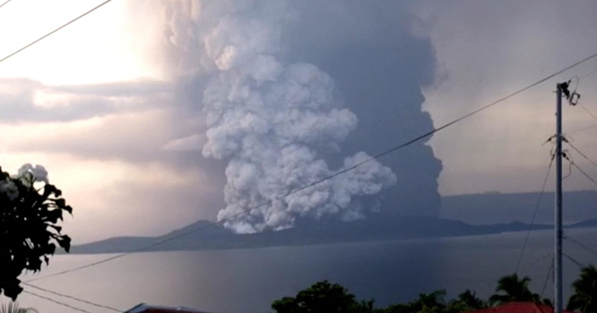 Philippines volcano may erupt again, officials warn residents