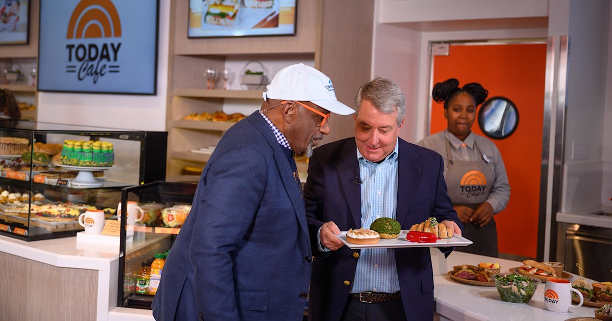 Al Roker tours TODAY Cafe at Universal Orlando Resort