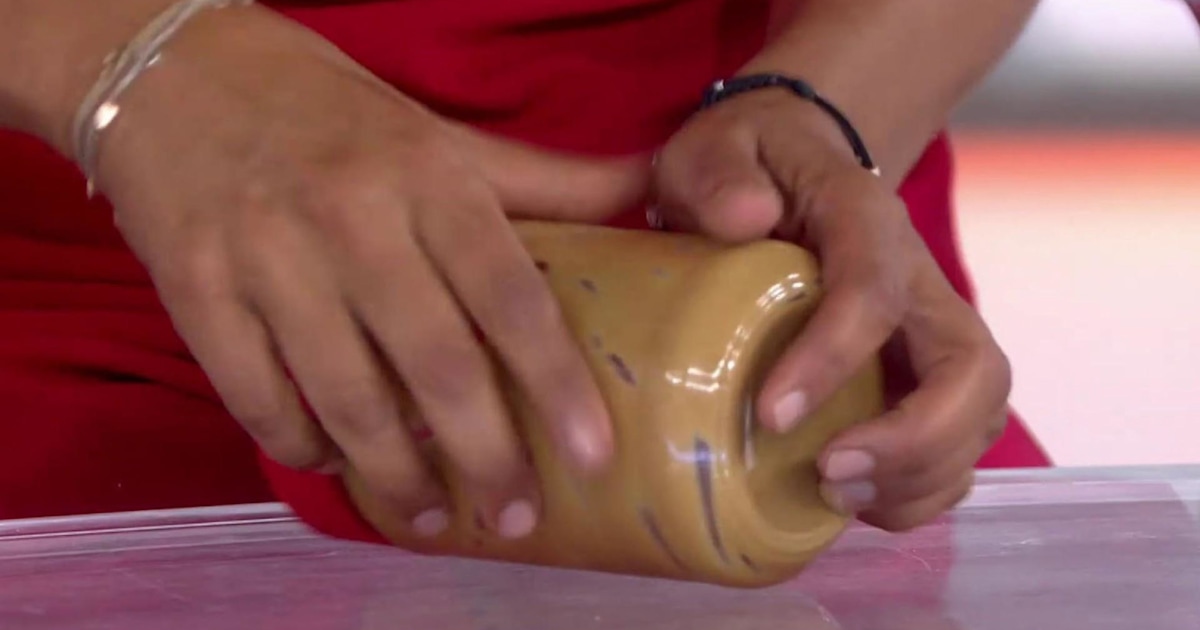 Hoda and Jenna try the spinning peanut butter hack